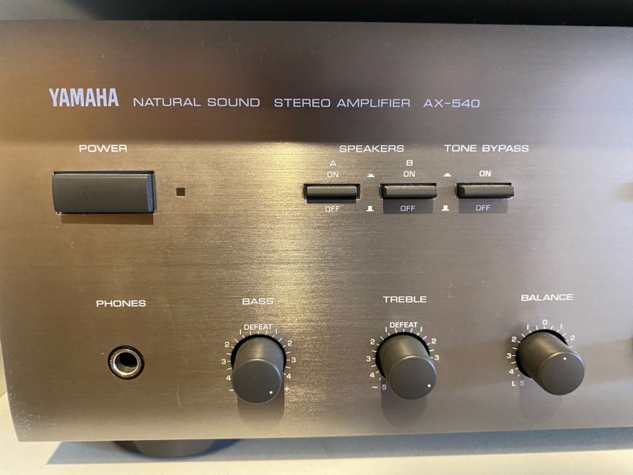 Yamaha ax-540