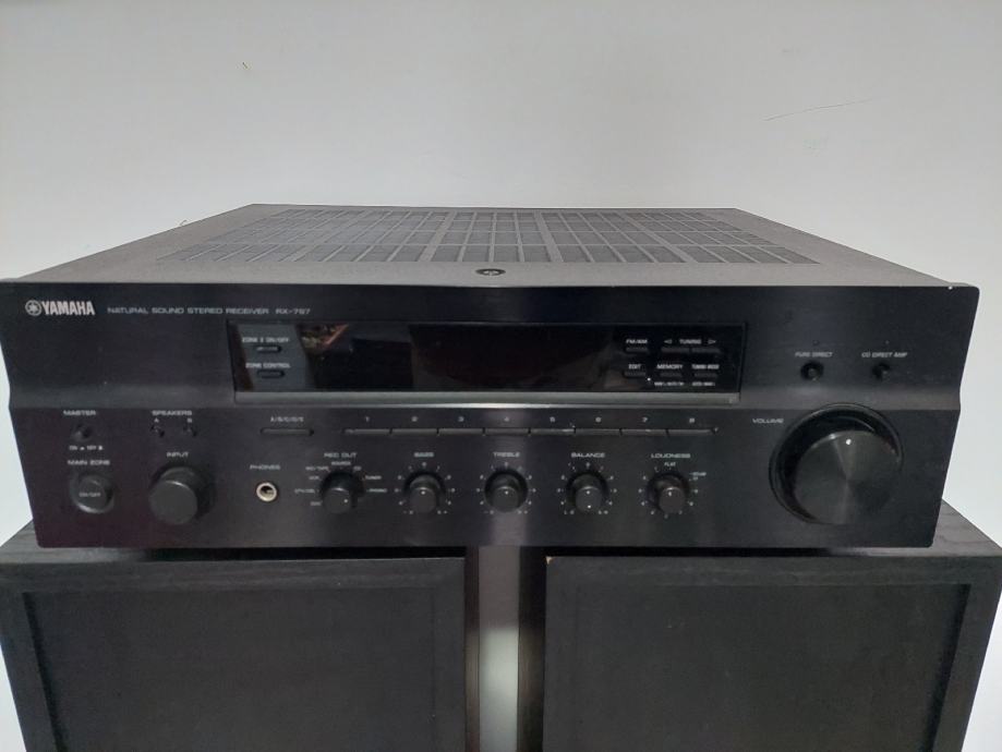 Yamaha RX-797 pojačalo