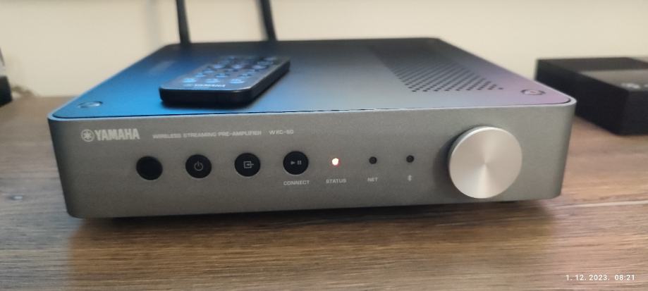 Yamaha WXC-50 wireless streaming pre-amplifier