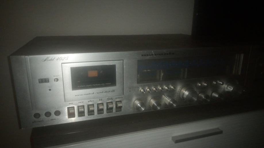 MARANTZ 4025 plus Teledyne Acoustic Research AR 11