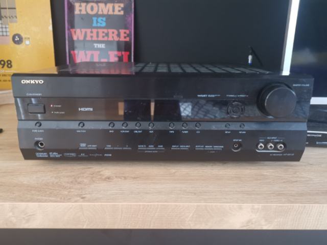 Onkyo HT-R518 reciever plus 5.1 zvučnici