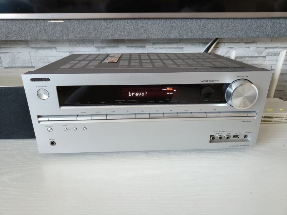 Onkyo TX-NR525, mrežni 5.2 AVR, 4K, Internet Radio, AirPlay, USB