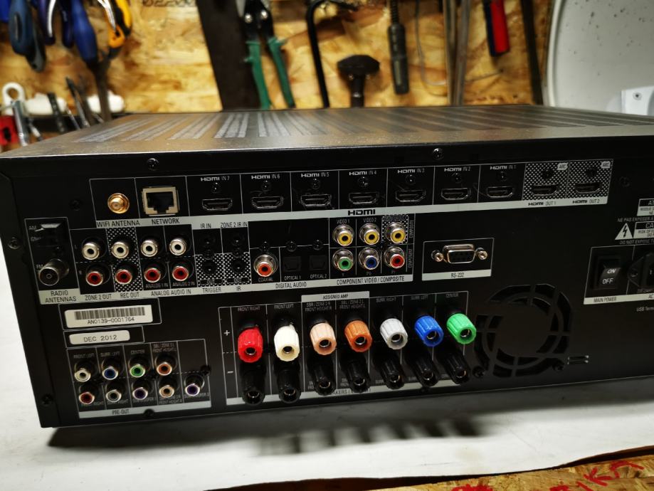 Receiver Harman Kardon AVR 370, neispravan