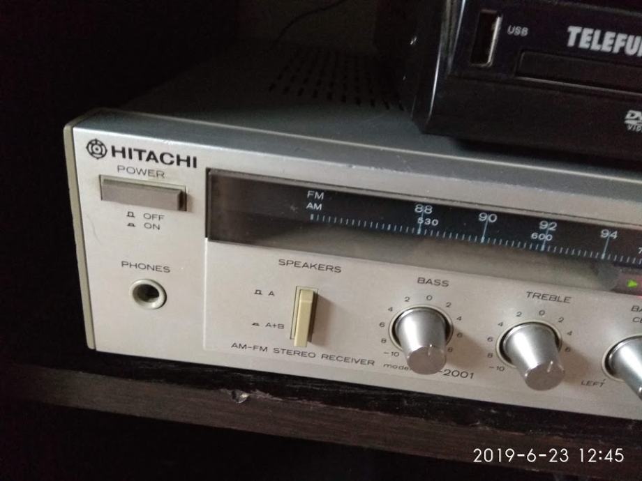 Receiver Hitachi SR 2001, VŽ