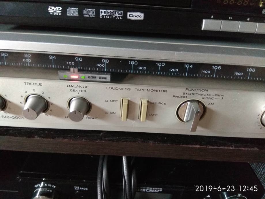 Receiver Hitachi SR 2001, VŽ