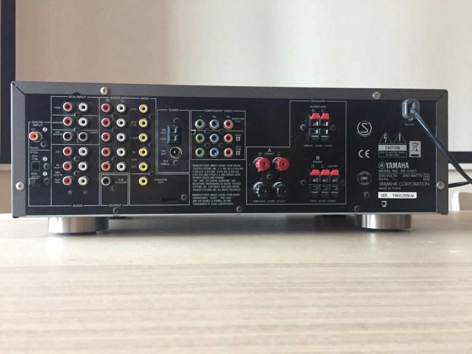 Receiver Yamaha RX-v357