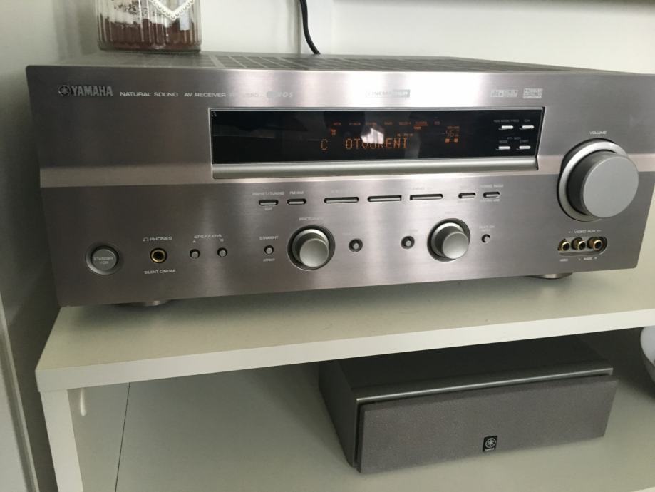 Receiver Yamaha RX-V550