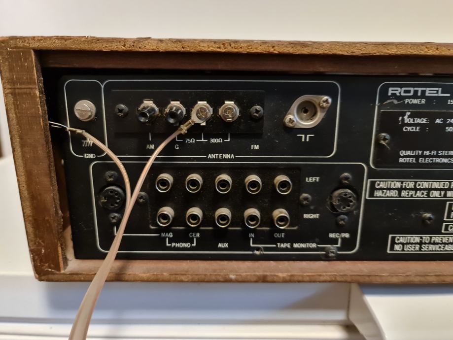 Rotel receiver Rx 403