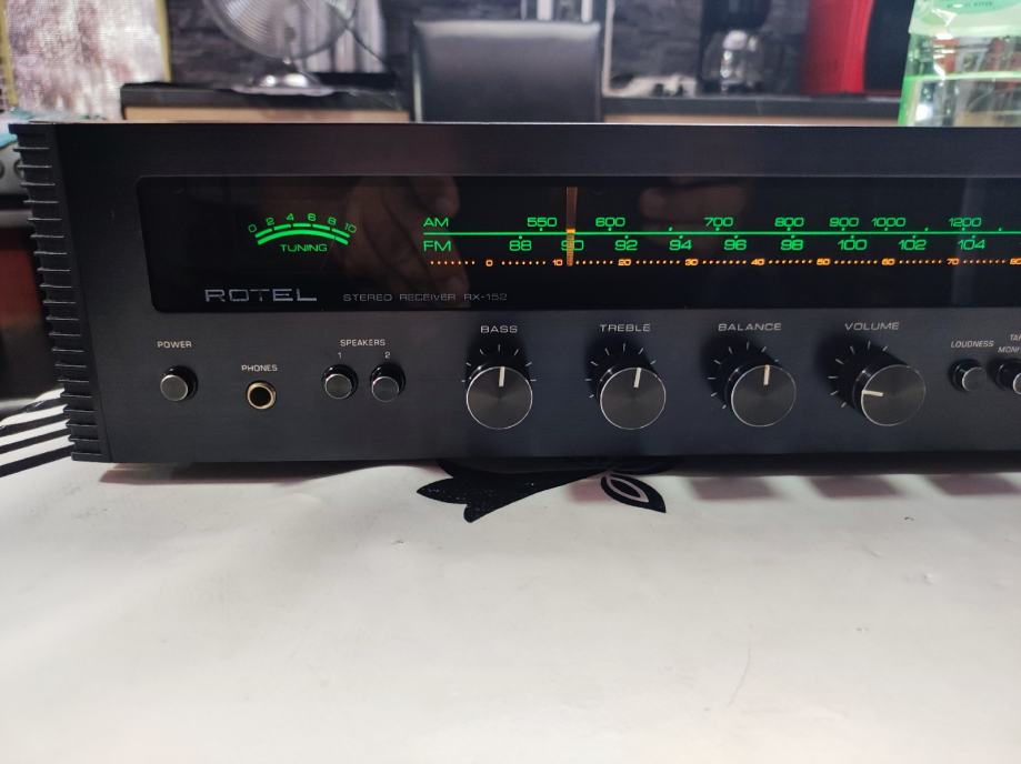 Rotel reciver ra-152