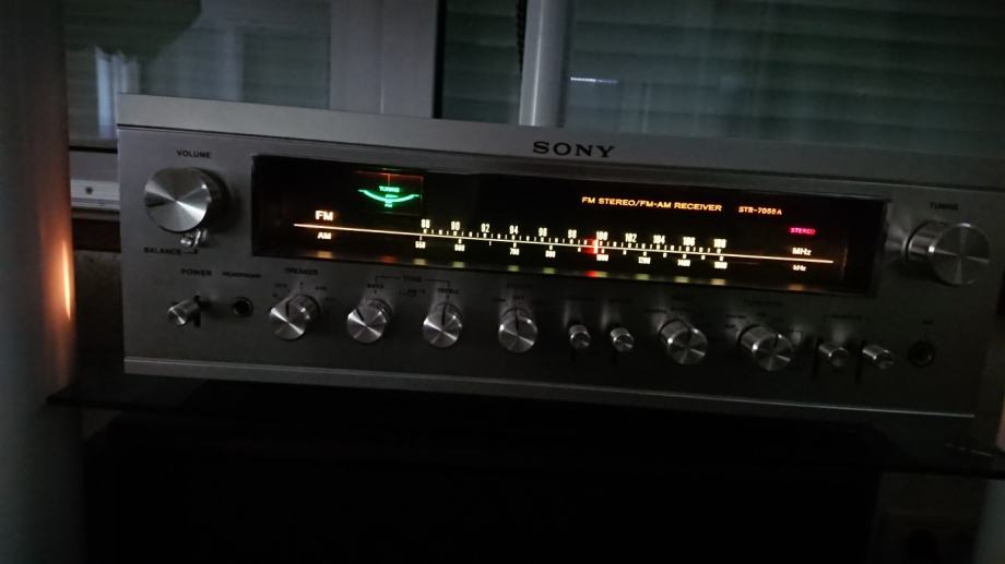 Sony receiver STR 7055A