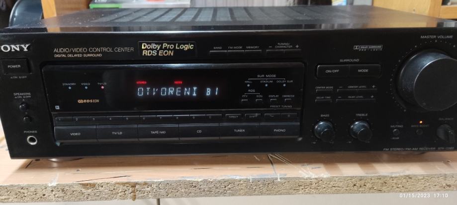 SONY STR D565 reciver