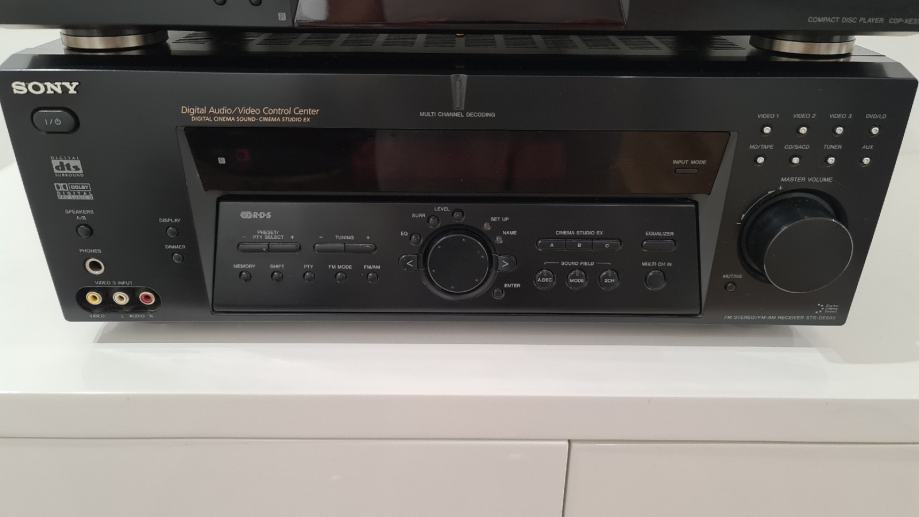 SONY STR-DE685 s daljinskim, na poklon CD player