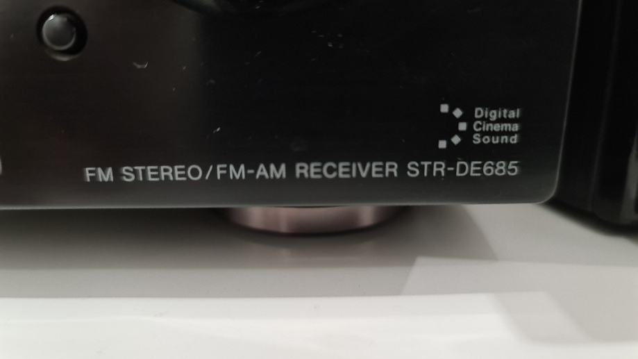 SONY STR-DE685 s daljinskim, na poklon CD player