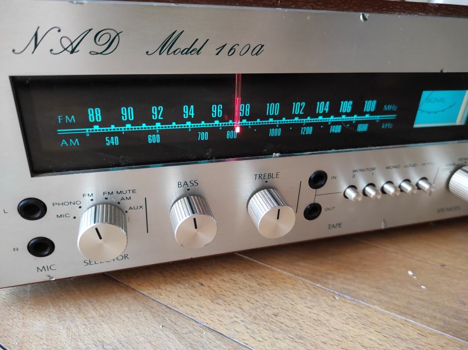Vintage receiver NAD 160a