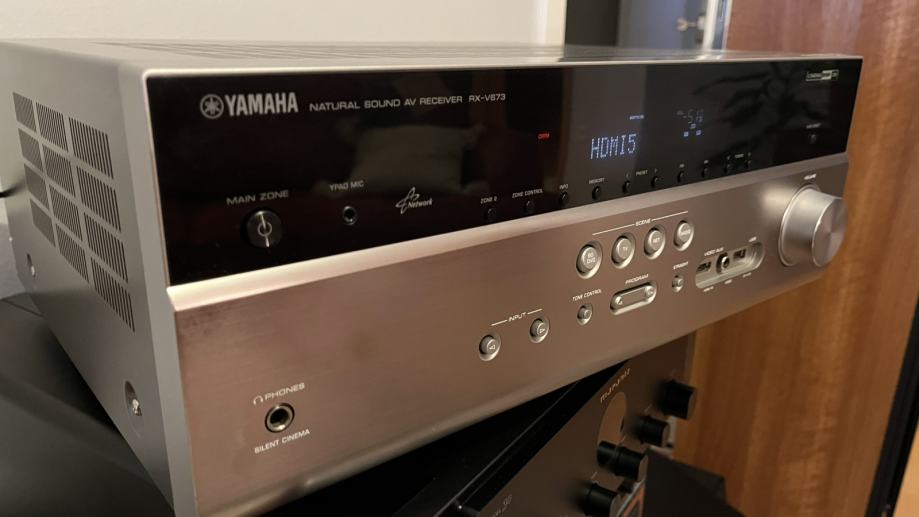Yamaha AV receiver RX-V673