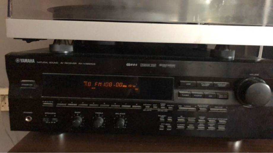 Yamaha natural sound RX-V395RDS receiver