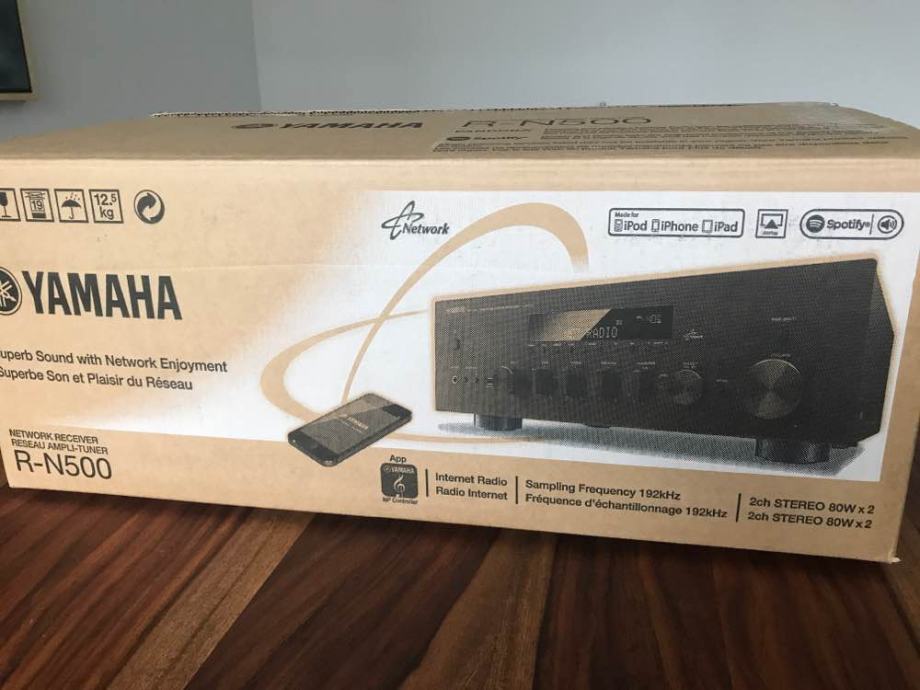 Yamaha R-N500 network stereo receiver