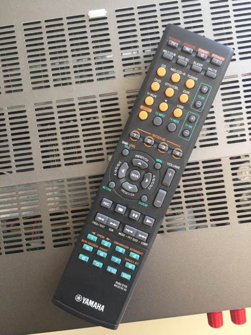 Yamaha RX V461 5.1 Channel 500 Watt Receiver