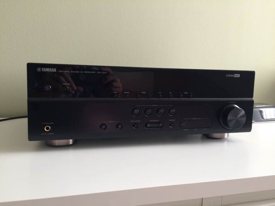 Yamaha RX-V371 AV receiver (stanje 9/10), besplatna osobna dostava