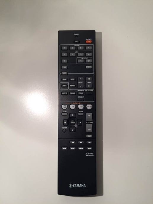 Yamaha RX-V371 AV receiver (stanje 9/10), besplatna osobna dostava