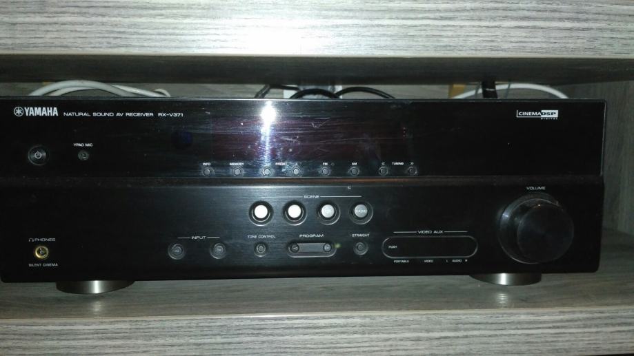 Yamaha RX-V371 AV receiver + zvučnici