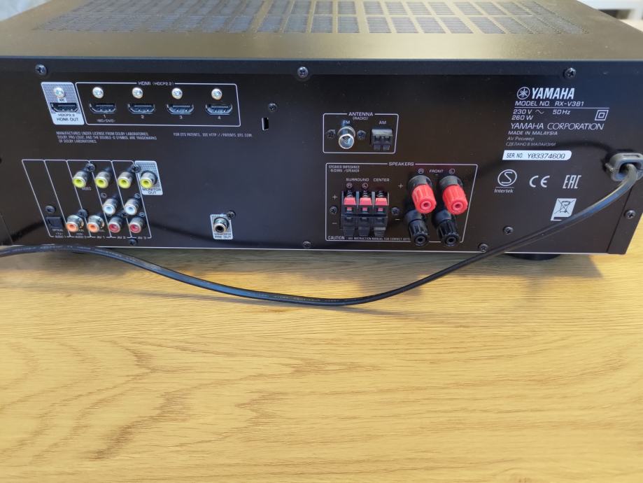 Yamaha RX-V381 AV receiver