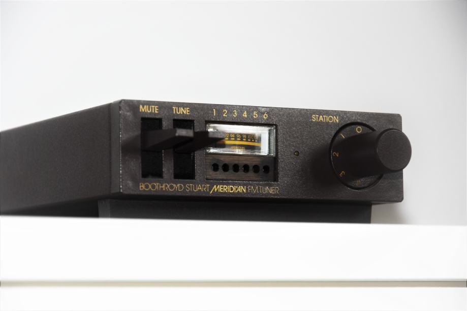 Meridian 104 FM tuner