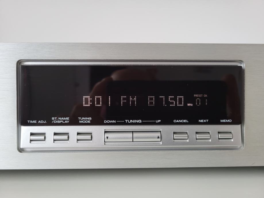 Marantz ST6001 FM/AM tuner