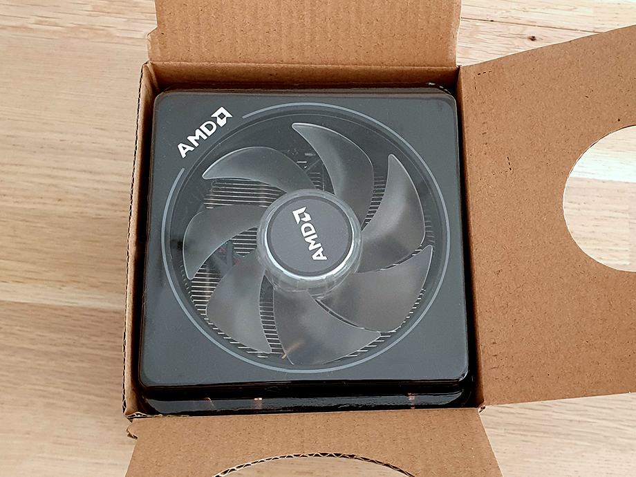 AMD Wraith Prism AM4 CPU Cooler RGB (NEKORIŠTENO)