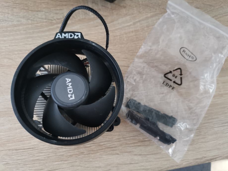 AMD Wraith Spire Cooler