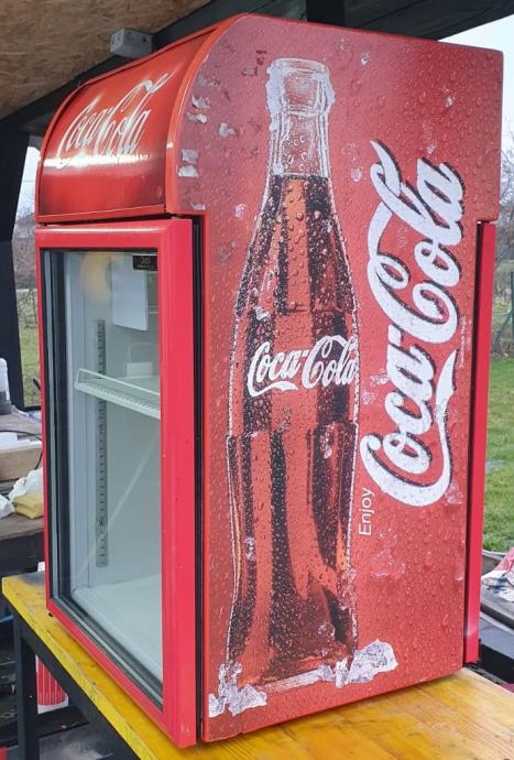 Coca Cola hladnjak, frižider, minibar