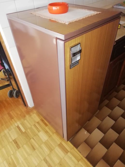 FRIŽIDER OBODIN SMEĐE/PLAVI - RETRO (100 % ispravan) ***H I T N O***