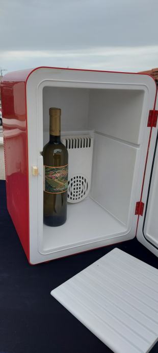 MINI COCA-COLA Frizider 220 V ili 12 V