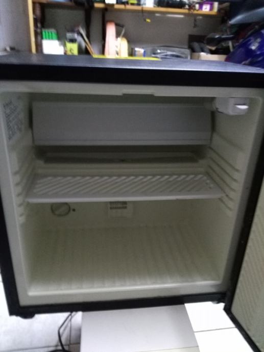 Bešumni mini frižider Dometic MF 20-60, 220 V zamjena