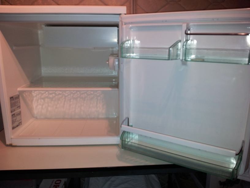 mini frižider Gorenje (90 litara)