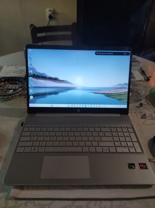 HP 15S-EQ2453ng novi...Windows 11, garancija 12 mjeseci