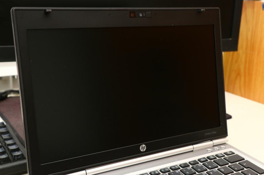 HP EliteBook 2560p / i7 2620m / 8GB DDR3 / 128GB SSD / 12.5 - HITNO