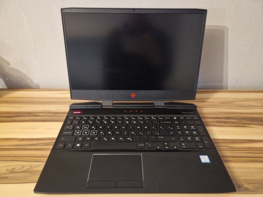 HP Omen 15, i7 8750H, RTX 2060 6GB, 16GB Rama, 700GB SSD, Windows 11