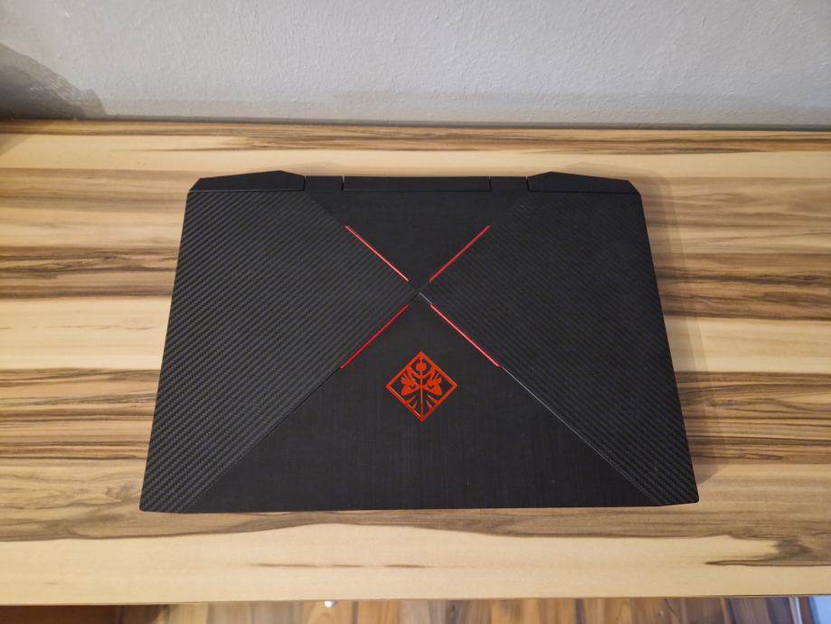 HP Omen 15, i7 8750H, RTX 2060 6GB, 16GB Rama, 700GB SSD, Windows 11