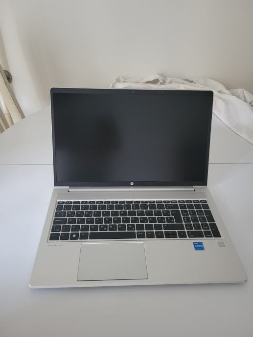 HP Probook 450 G9