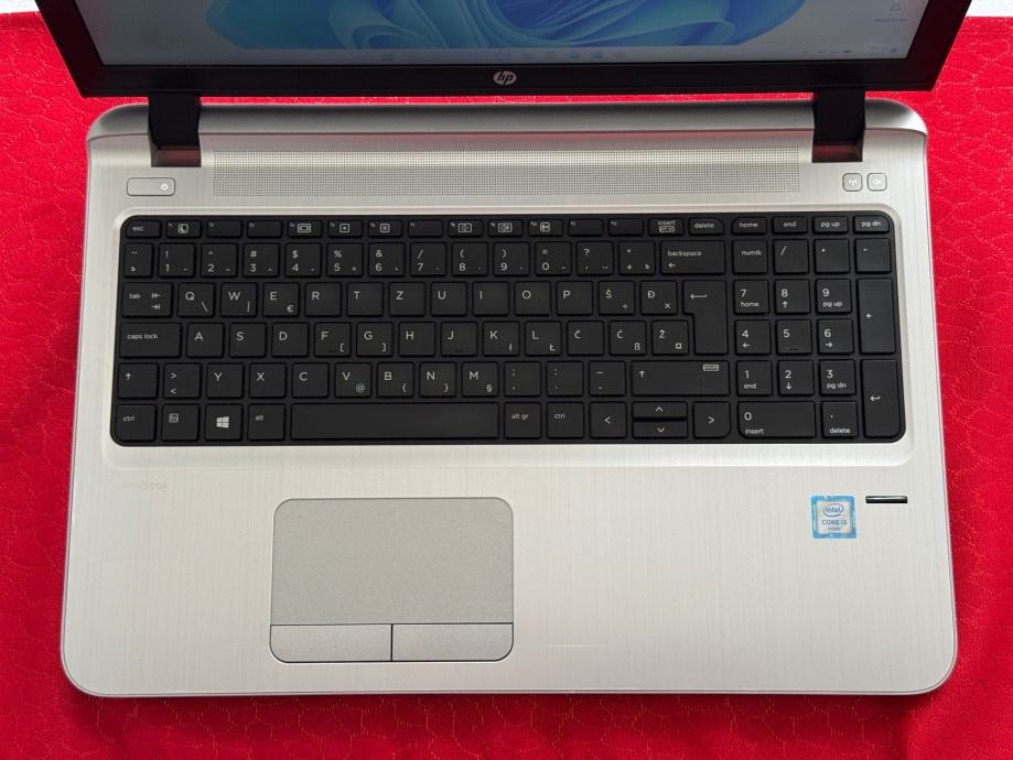 HP ProBook laptop sa Windows 11