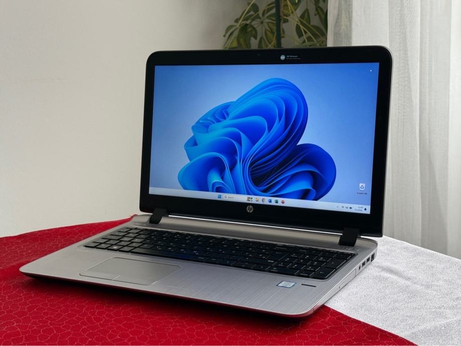 HP ProBook laptop sa Windows 11