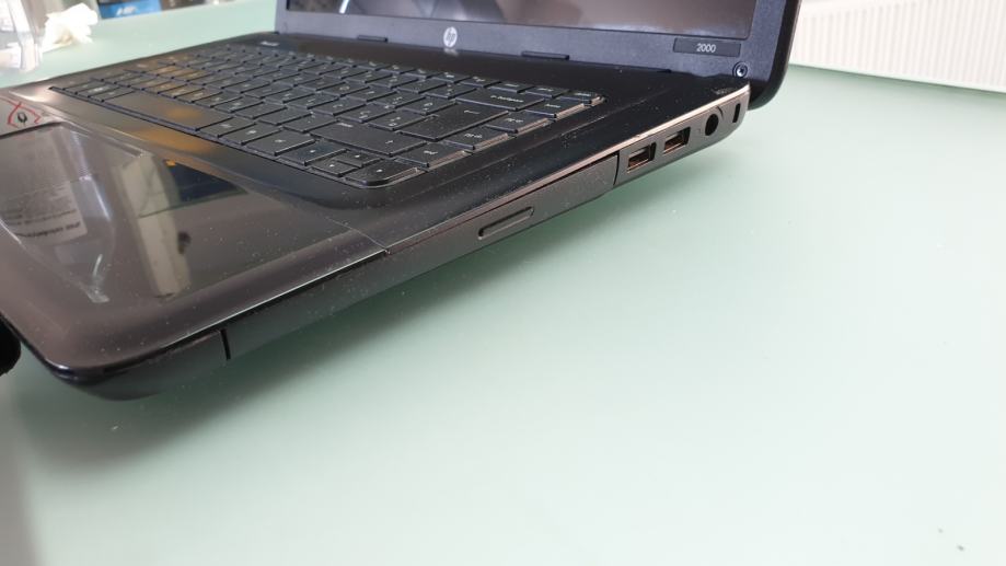 Laptop HP 2000
