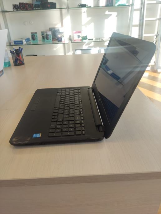 Notebook HP 15-ac101nm Intel 3825U 2C/4T,4GB RAM,240GB SSD,WIN10 Home