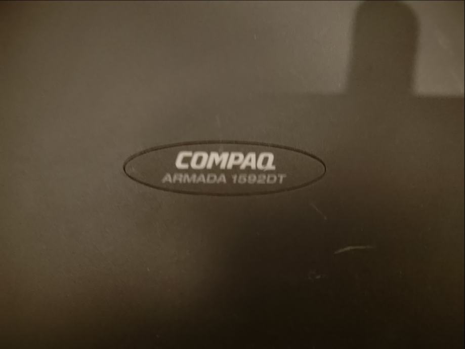 Retro laptop Compaq Armada 1592DT