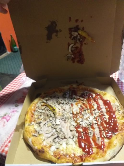 Pizza stoper, pizza saver, pizza distancer, pizza stolić