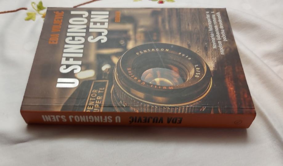 EDA VUJEVIĆ - U SFINGINOJ SJENI