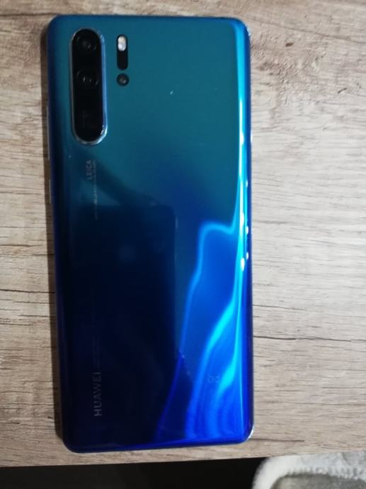 Huawei P30 Pro Aurora Blue 6/128 GB - otvoren na sve mreže 1399 KN!!!!