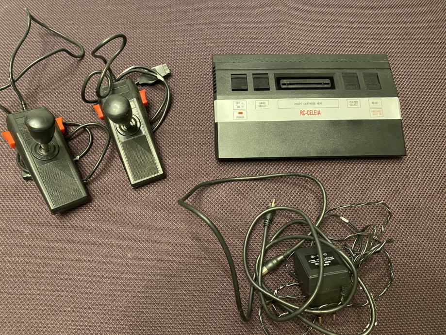 2600 COMPUTER TV GAME (ATARI COMPATIABLE)