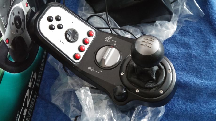 Logitech G25 Volan PC PS3 PS2 (+mjenjač +pedale)